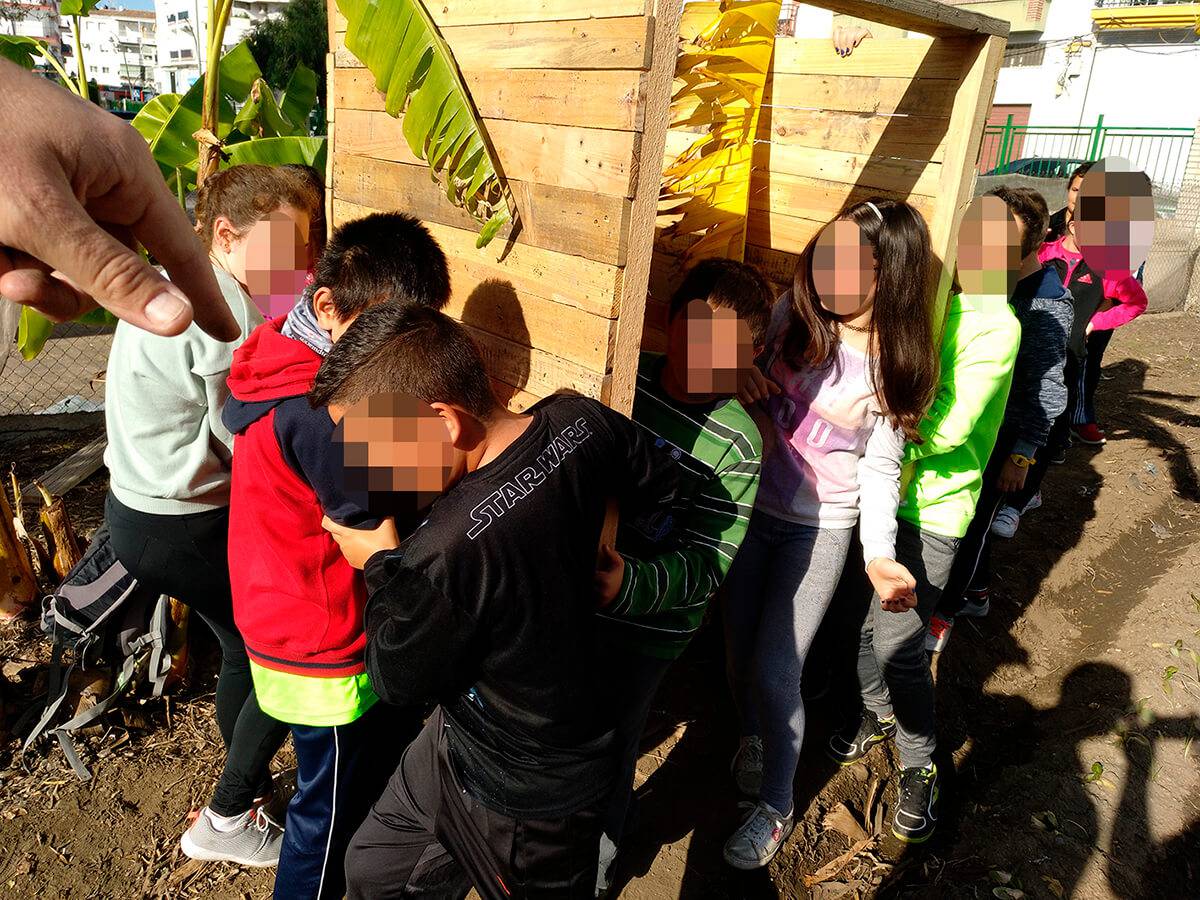 Montaje de compostera escolar en el CEIP Federico Mayor Zaragoza ...